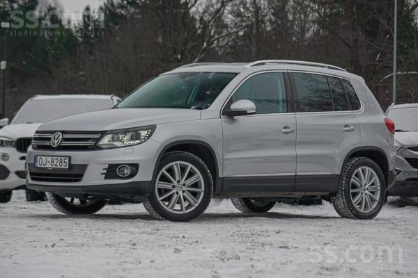 Grey Volkswagen Tiguan 2011 in Riga, with an engine capacity of 2.00 L and mileage of 160 thousand km for 11990 €, photo 1 on AUTOMOTO.COM.LV