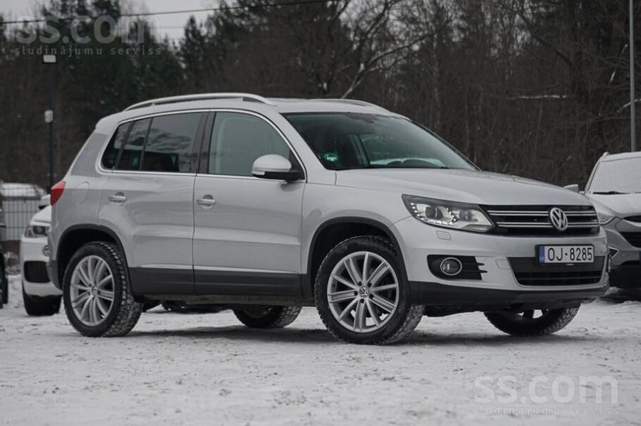 Pelēks Volkswagen Tiguan 2011 Rīga, ar dzinēja tilpumu 2.00 L un nobraukumu 160 tūkst. km par 11990 €, foto 2 vietnē AUTOMOTO.COM.LV