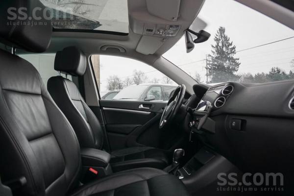 Grey Volkswagen Tiguan 2011 in Riga, with an engine capacity of 2.00 L and mileage of 160 thousand km for 11990 €, photo 6 on AUTOMOTO.COM.LV
