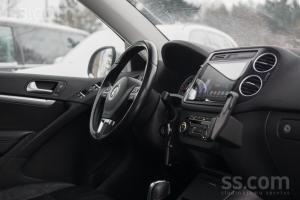 Pelēks Volkswagen Tiguan 2011 Rīga, ar dzinēja tilpumu 2.00 L un nobraukumu 160 tūkst. km par 11990 €, foto 8 vietnē AUTOMOTO.COM.LV