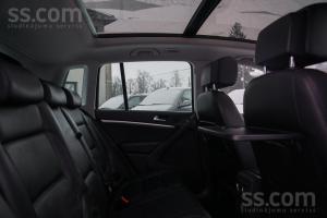 Pelēks Volkswagen Tiguan 2011 Rīga, ar dzinēja tilpumu 2.00 L un nobraukumu 160 tūkst. km par 11990 €, foto 24 vietnē AUTOMOTO.COM.LV