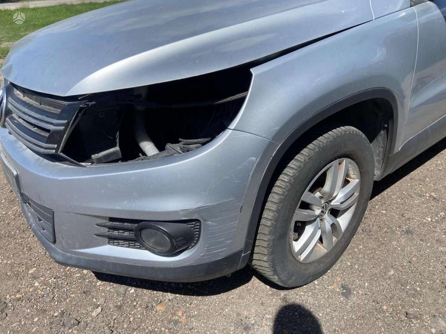 Pelēks Volkswagen Tiguan 2011 Tauragė, ar dzinēja tilpumu 0.00 L un nobraukumu 237 tūkst. km par 4100 €, foto 10 vietnē AUTOMOTO.COM.LV