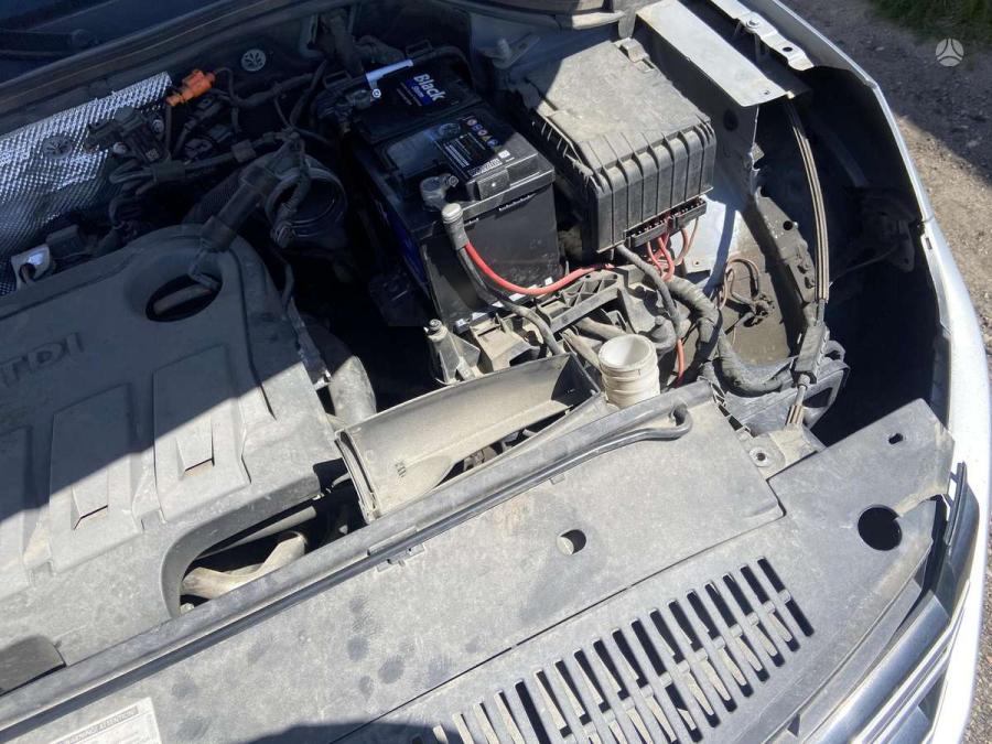Pelēks Volkswagen Tiguan 2011 Tauragė, ar dzinēja tilpumu 0.00 L un nobraukumu 237 tūkst. km par 4100 €, foto 14 vietnē AUTOMOTO.COM.LV