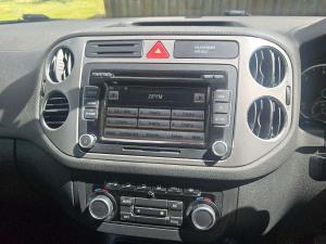 Grey Volkswagen Tiguan 2011 in Silute, with an engine capacity of 1.97 L and mileage of 166 thousand km for 2400 €, photo 9 on AUTOMOTO.COM.LV