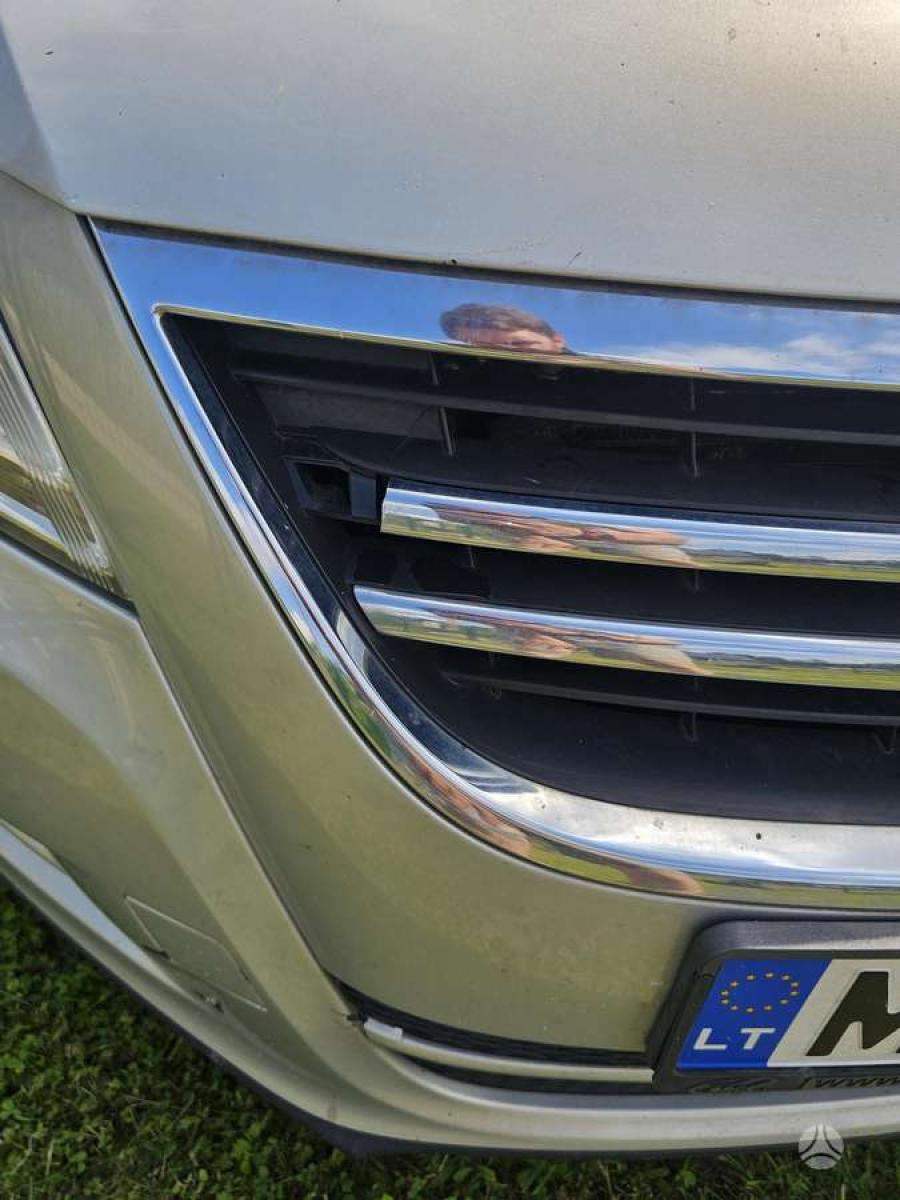 Pelēks Volkswagen Tiguan 2011 Viļņa, ar dzinēja tilpumu 2.00 L un nobraukumu 195 tūkst. km par 4000 €, foto 8 vietnē AUTOMOTO.COM.LV