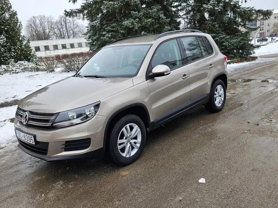 Pelēks Volkswagen Tiguan 2011 Jēkabpils, ar dzinēja tilpumu 1.40 L un nobraukumu 114 tūkst. km par 7200 €, foto 1 vietnē AUTOMOTO.COM.LV