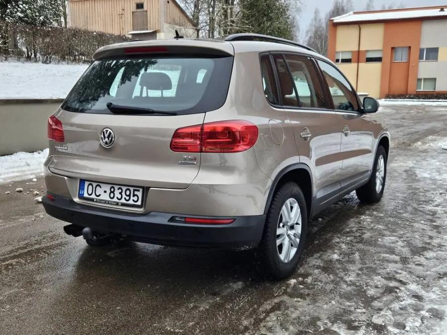 Pelēks Volkswagen Tiguan 2011 Jēkabpils, ar dzinēja tilpumu 1.40 L un nobraukumu 114 tūkst. km par 7200 €, foto 7 vietnē AUTOMOTO.COM.LV