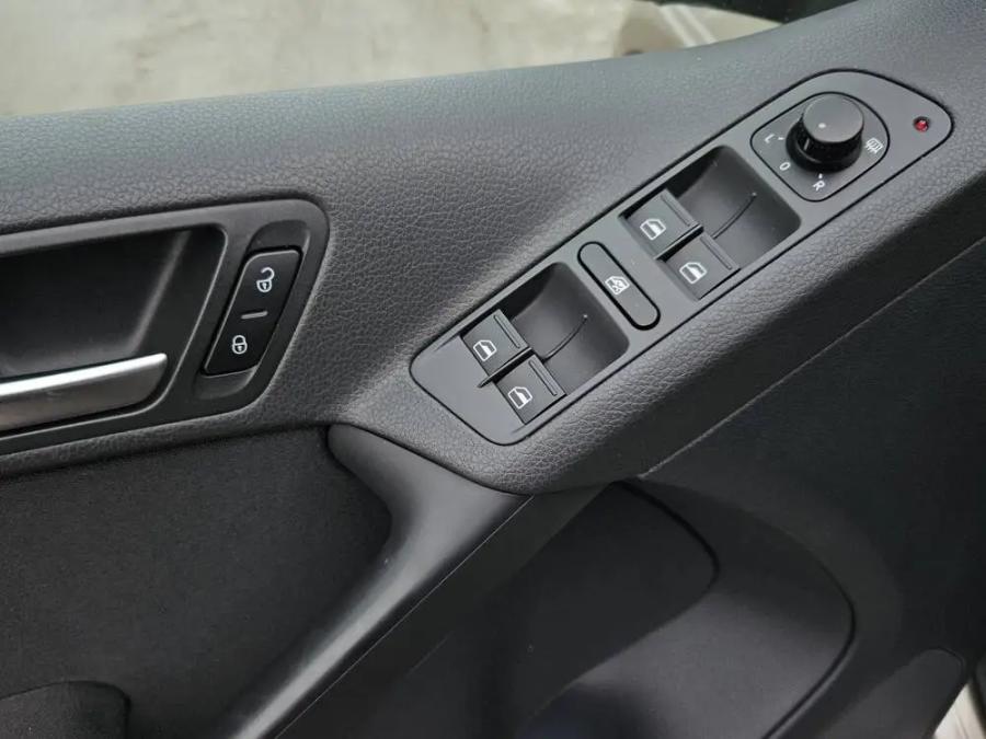Pelēks Volkswagen Tiguan 2011 Jēkabpils, ar dzinēja tilpumu 1.40 L un nobraukumu 114 tūkst. km par 7200 €, foto 15 vietnē AUTOMOTO.COM.LV