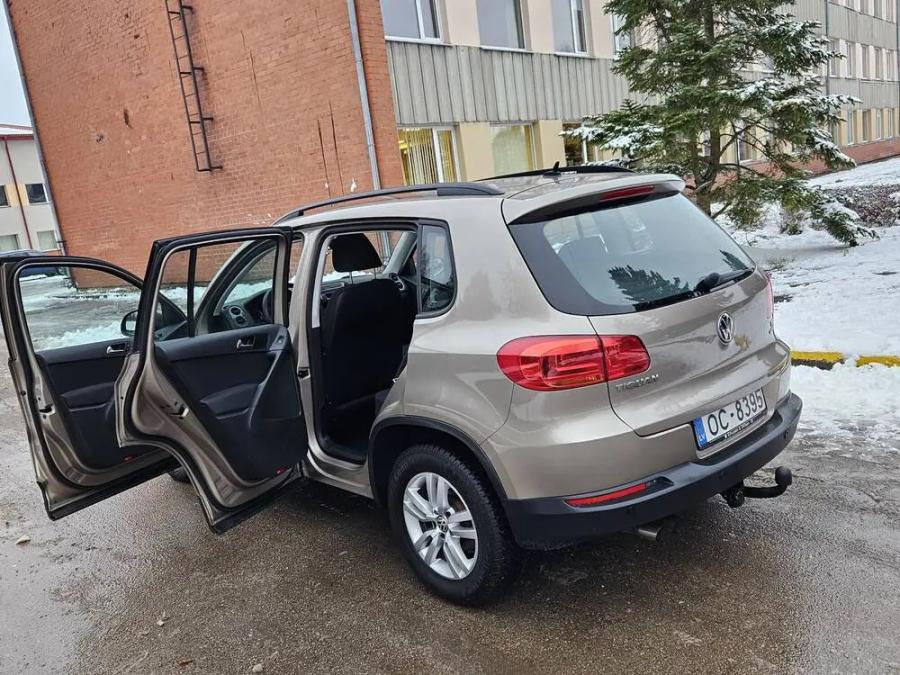 Pelēks Volkswagen Tiguan 2011 Jēkabpils, ar dzinēja tilpumu 1.40 L un nobraukumu 114 tūkst. km par 7200 €, foto 19 vietnē AUTOMOTO.COM.LV