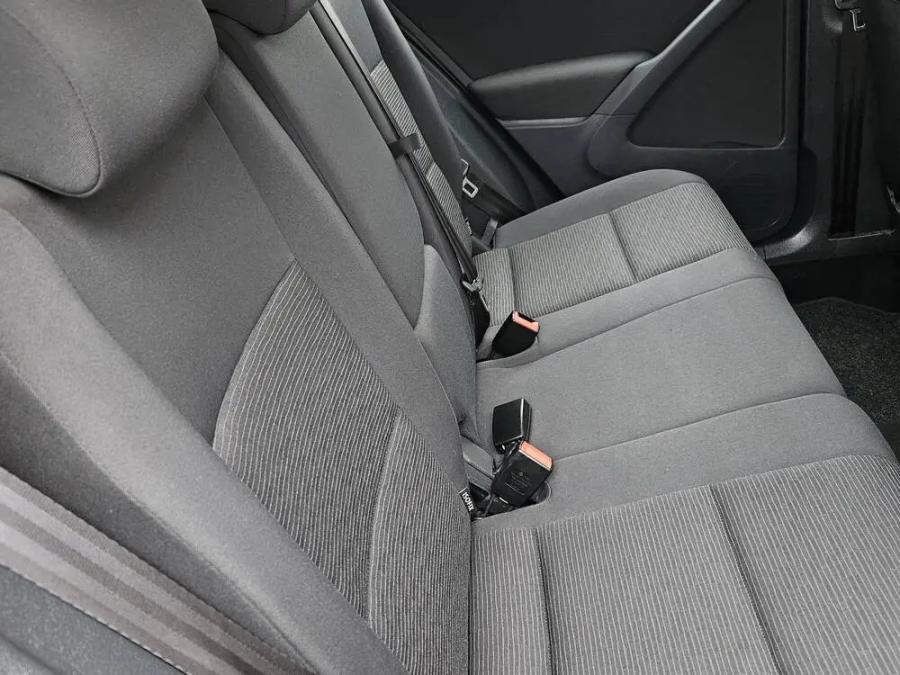 Pelēks Volkswagen Tiguan 2011 Jēkabpils, ar dzinēja tilpumu 1.40 L un nobraukumu 114 tūkst. km par 7200 €, foto 21 vietnē AUTOMOTO.COM.LV