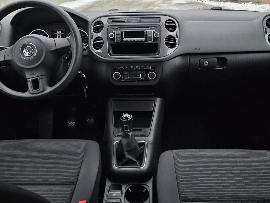 Pelēks Volkswagen Tiguan 2011 Jēkabpils, ar dzinēja tilpumu 1.40 L un nobraukumu 114 tūkst. km par 7200 €, foto 22 vietnē AUTOMOTO.COM.LV