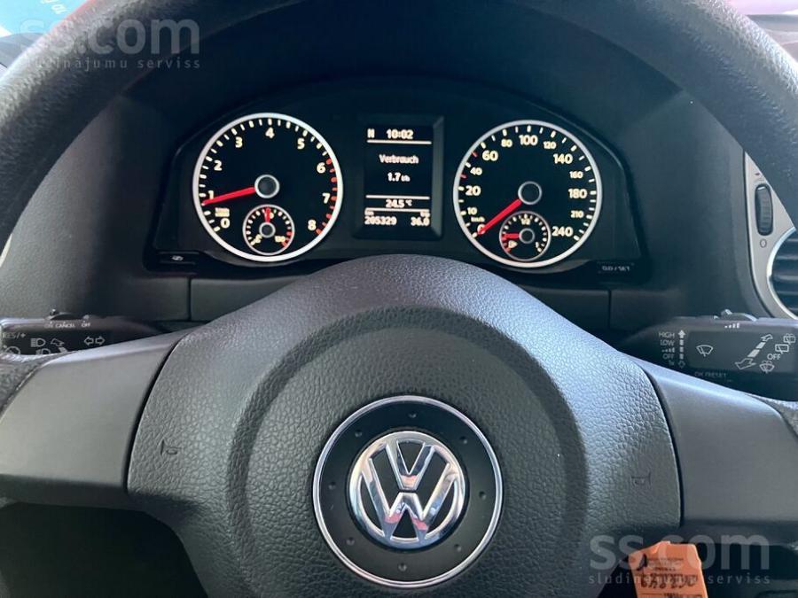 Pelēks Volkswagen Tiguan 2011 Talsi, ar dzinēja tilpumu 2.00 L un nobraukumu 205 tūkst. km par 7999 €, foto 11 vietnē AUTOMOTO.COM.LV