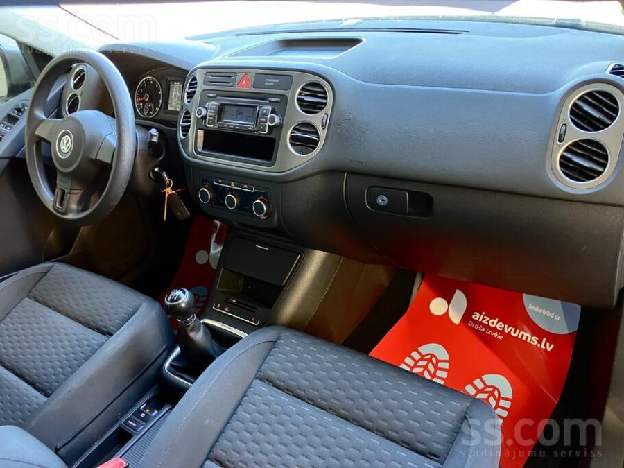 Pelēks Volkswagen Tiguan 2011 Talsi, ar dzinēja tilpumu 2.00 L un nobraukumu 205 tūkst. km par 7999 €, foto 18 vietnē AUTOMOTO.COM.LV