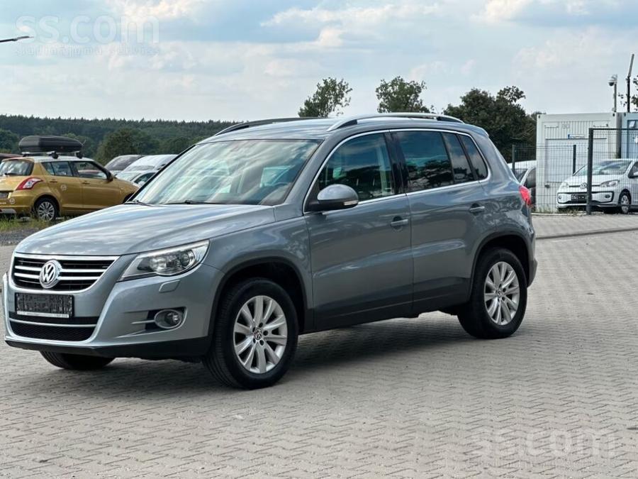 Pelēks Volkswagen Tiguan 2011 Ogre, ar dzinēja tilpumu 2.00 L un nobraukumu 177 tūkst. km par 7495 €, foto 3 vietnē AUTOMOTO.COM.LV