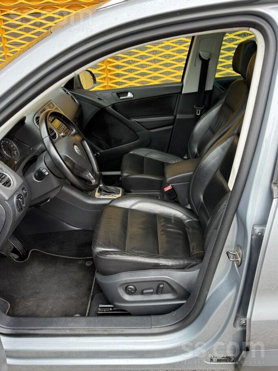 Pelēks Volkswagen Tiguan 2011 Ogre, ar dzinēja tilpumu 2.00 L un nobraukumu 177 tūkst. km par 7495 €, foto 11 vietnē AUTOMOTO.COM.LV