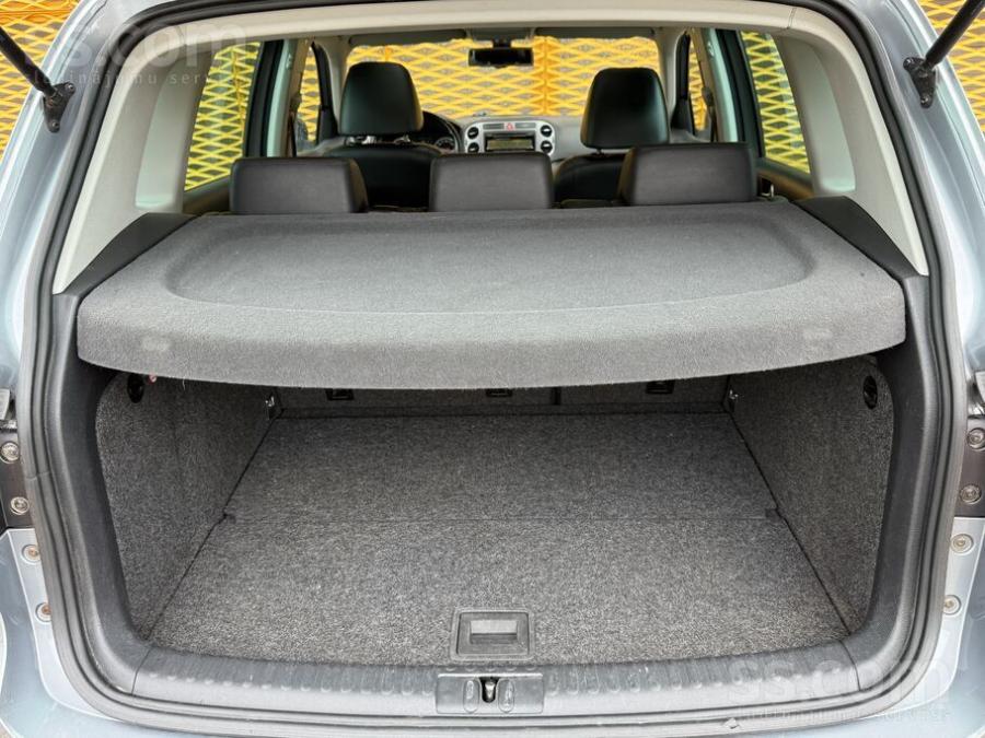 Pelēks Volkswagen Tiguan 2011 Ogre, ar dzinēja tilpumu 2.00 L un nobraukumu 177 tūkst. km par 7495 €, foto 13 vietnē AUTOMOTO.COM.LV