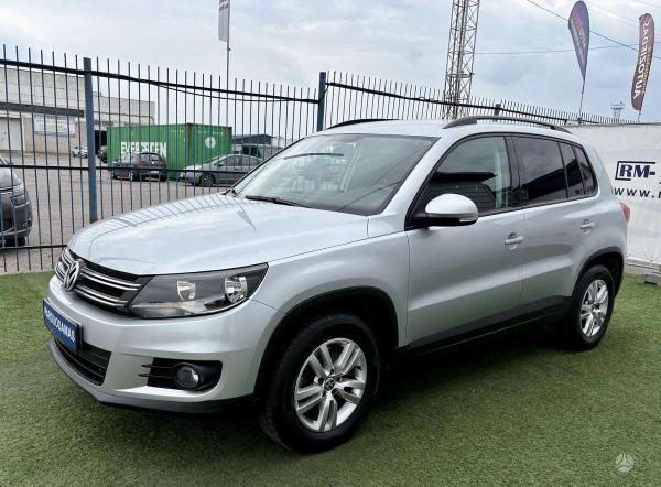 Pelēks Volkswagen Tiguan 2011 Panevēža, ar dzinēja tilpumu 1.97 L un nobraukumu 184 tūkst. km par 7500 €, foto 1 vietnē AUTOMOTO.COM.LV
