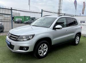 Pelēks Volkswagen Tiguan 2011 Panevēža, ar dzinēja tilpumu 1.97 L un nobraukumu 184 tūkst. km par 7500 €, foto  vietnē AUTOMOTO.COM.LV