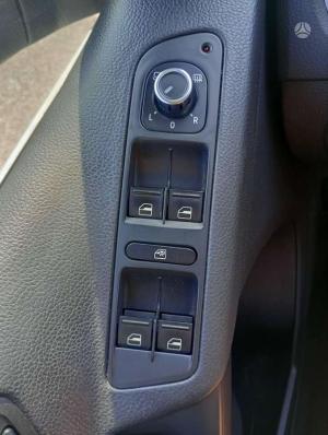 Grey Volkswagen Tiguan 2011 in Kaunas, with an engine capacity of 1.97 L and mileage of 270 thousand km for 4550 €, photo 16 on AUTOMOTO.COM.LV