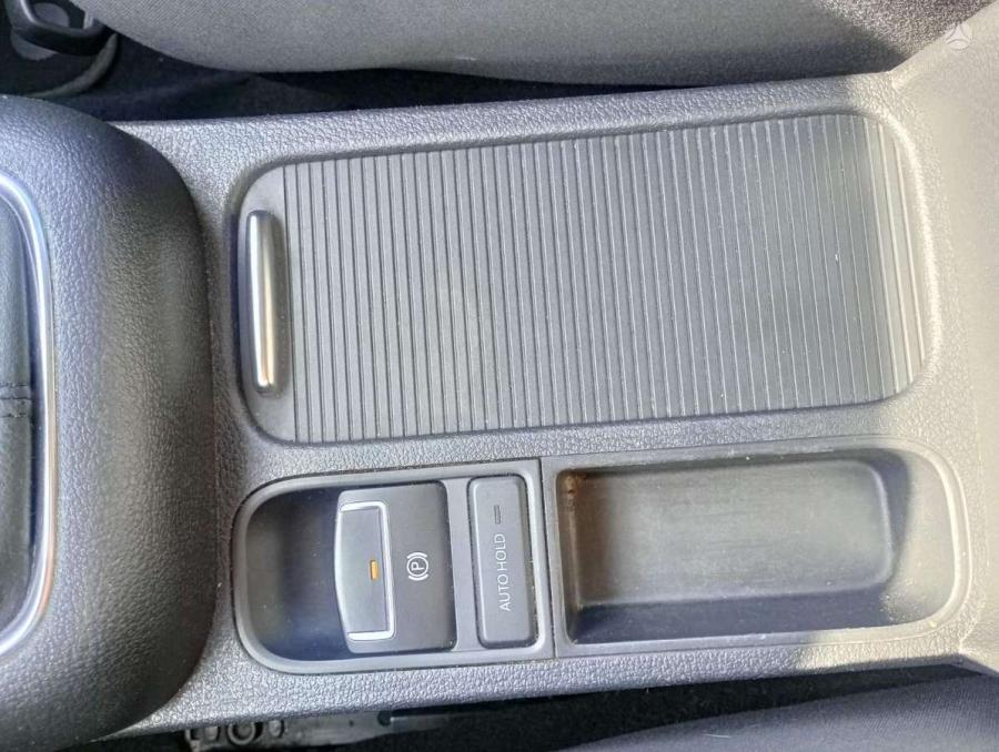 Grey Volkswagen Tiguan 2011 in Kaunas, with an engine capacity of 1.97 L and mileage of 270 thousand km for 4550 €, photo 20 on AUTOMOTO.COM.LV