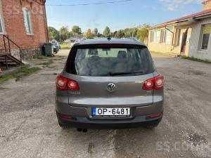 Pelēks Volkswagen Tiguan 2011 Rēzekne, ar dzinēja tilpumu 2.00 L un nobraukumu 0 tūkst. km par 6750 €, foto 9 vietnē AUTOMOTO.COM.LV