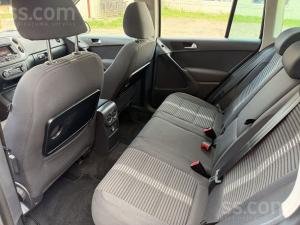 Pelēks Volkswagen Tiguan 2011 Rēzekne, ar dzinēja tilpumu 2.00 L un nobraukumu 0 tūkst. km par 6750 €, foto 11 vietnē AUTOMOTO.COM.LV