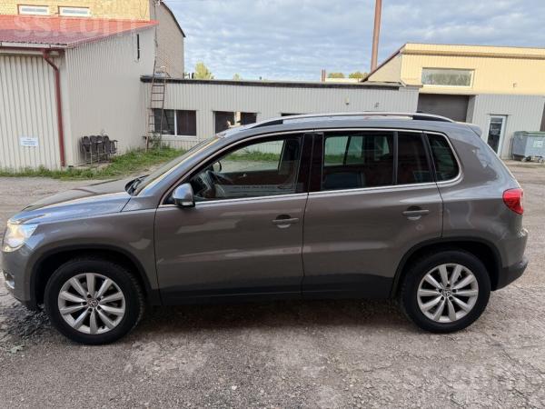 Pelēks Volkswagen Tiguan 2011 Rēzekne, ar dzinēja tilpumu 2.00 L un nobraukumu 0 tūkst. km par 6750 €, foto 8 vietnē AUTOMOTO.COM.LV