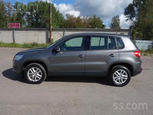 Grey Volkswagen Tiguan 2011 in Riga, with an engine capacity of 2.00 L and mileage of 220 thousand km for 6950 €, photo 12 on AUTOMOTO.COM.LV