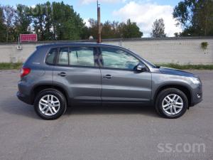 Grey Volkswagen Tiguan 2011 in Riga, with an engine capacity of 2.00 L and mileage of 220 thousand km for 6950 €, photo 26 on AUTOMOTO.COM.LV