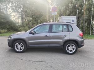 Pelēks Volkswagen Tiguan 2011 Rīga, ar dzinēja tilpumu 2.00 L un nobraukumu 201 tūkst. km par 7650 €, foto 3 vietnē AUTOMOTO.COM.LV