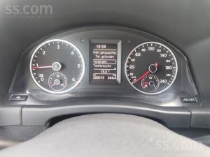 Pelēks Volkswagen Tiguan 2011 Rīga, ar dzinēja tilpumu 2.00 L un nobraukumu 201 tūkst. km par 7650 €, foto 13 vietnē AUTOMOTO.COM.LV