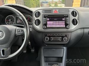 Grey Volkswagen Tiguan 2011 in Daugavpils, with an engine capacity of 2.00 L and mileage of 0 thousand km for 6750 €, photo 12 on AUTOMOTO.COM.LV