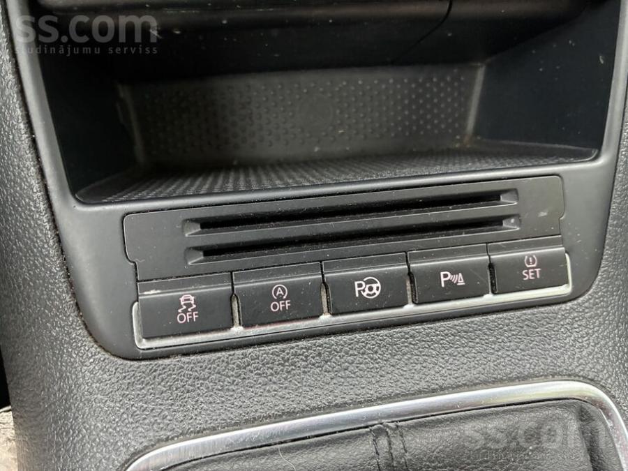 Grey Volkswagen Tiguan 2011 in Daugavpils, with an engine capacity of 2.00 L and mileage of 0 thousand km for 6750 €, photo 23 on AUTOMOTO.COM.LV