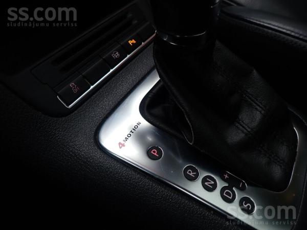 Grey Volkswagen Tiguan 2012 in Liepaja, with an engine capacity of 2.00 L and mileage of 183 thousand km for 11950 €, photo 11 on AUTOMOTO.COM.LV