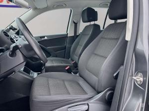 Серый Фольксваген Тигуан 2012 в Каунас, объемом двигателя 2.00 л и пробегом 312 тыс. км за 9499 €, фото 13 на AUTOMOTO.COM.LV