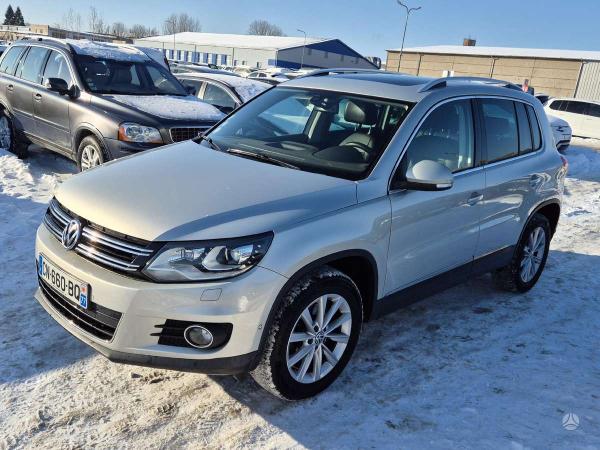 Grey Volkswagen Tiguan 2012 in Taurage, with an engine capacity of 1.97 L and mileage of 300 thousand km for 7800 €, photo 1 on AUTOMOTO.COM.LV