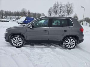 Pelēks Volkswagen Tiguan 2012 Tauragė, ar dzinēja tilpumu 1.97 L un nobraukumu 199 tūkst. km par 7950 €, foto 2 vietnē AUTOMOTO.COM.LV