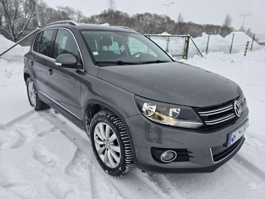Pelēks Volkswagen Tiguan 2012 Tauragė, ar dzinēja tilpumu 1.97 L un nobraukumu 199 tūkst. km par 7950 €, foto 6 vietnē AUTOMOTO.COM.LV