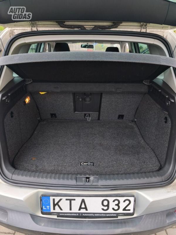 Grey Volkswagen Tiguan 2012 in Vilnius, with an engine capacity of 2.00 L and mileage of 153 thousand km for 6750 €, photo 7 on AUTOMOTO.COM.LV