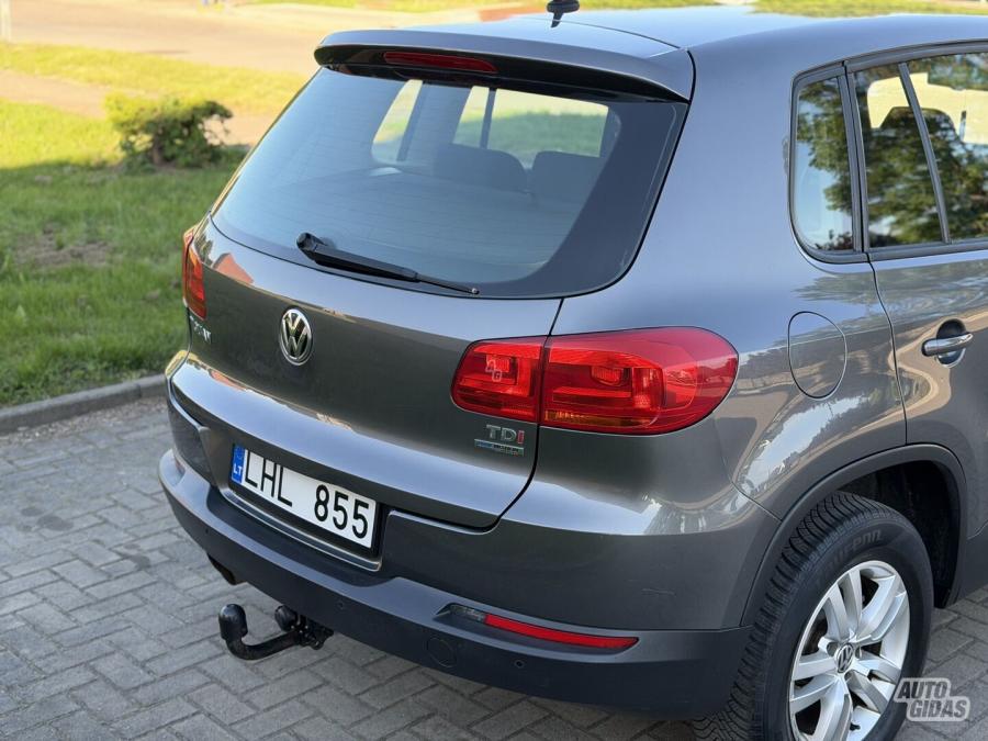 Grey Volkswagen Tiguan 2012 in Kaisiadorys, with an engine capacity of 2.00 L and mileage of 361 thousand km for 5950 €, photo 13 on AUTOMOTO.COM.LV