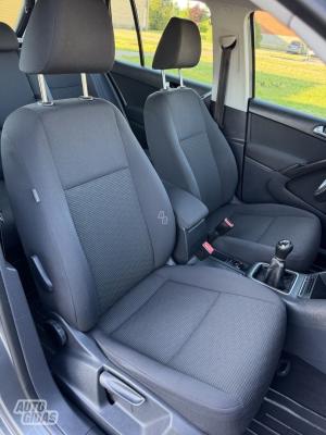 Grey Volkswagen Tiguan 2012 in Kaisiadorys, with an engine capacity of 2.00 L and mileage of 361 thousand km for 5950 €, photo 23 on AUTOMOTO.COM.LV