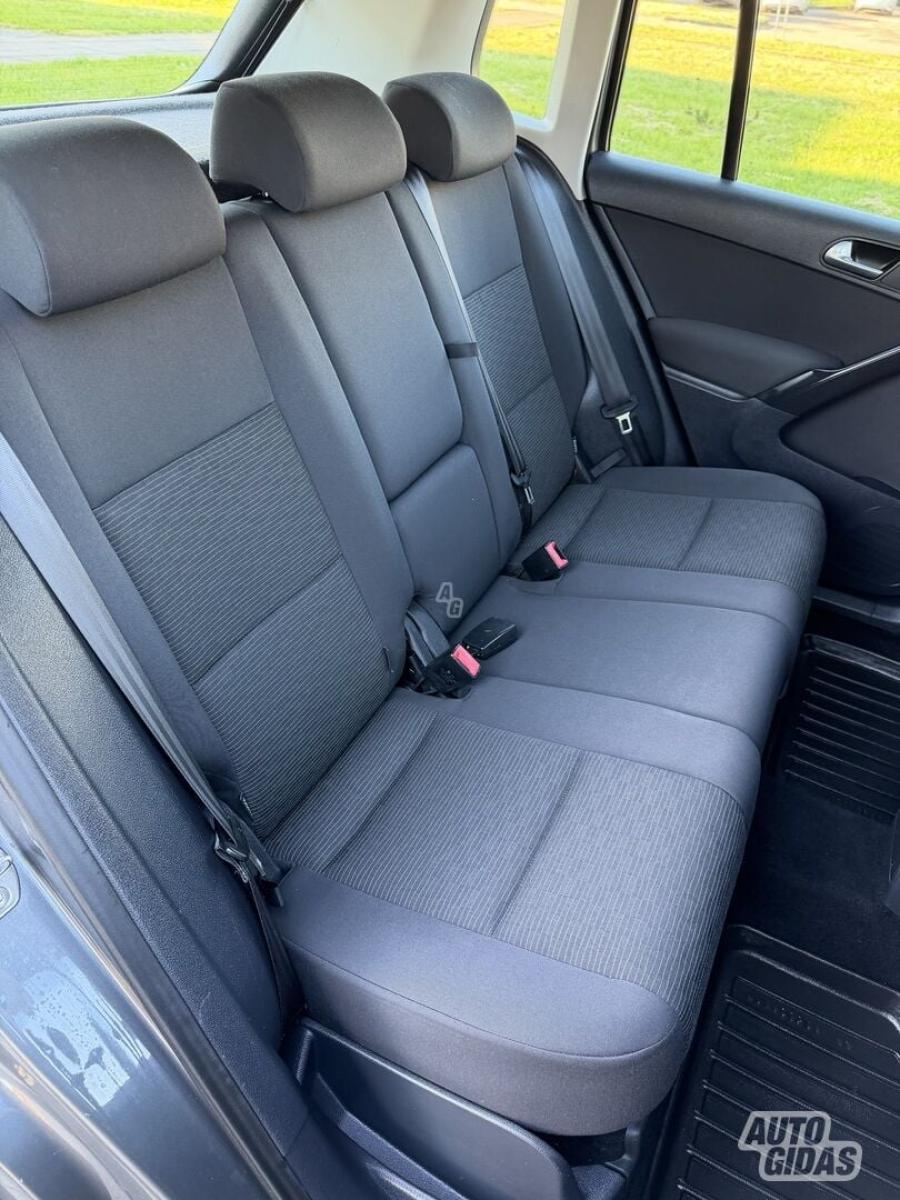 Grey Volkswagen Tiguan 2012 in Kaisiadorys, with an engine capacity of 2.00 L and mileage of 361 thousand km for 5950 €, photo 24 on AUTOMOTO.COM.LV