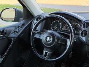 Grey Volkswagen Tiguan 2012 in Kaisiadorys, with an engine capacity of 2.00 L and mileage of 361 thousand km for 5950 €, photo 27 on AUTOMOTO.COM.LV