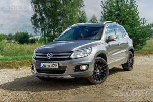 Grey Volkswagen Tiguan 2012 in Valmiera, with an engine capacity of 2.00 L and mileage of 317 thousand km for 6800 €, photo  on AUTOMOTO.COM.LV