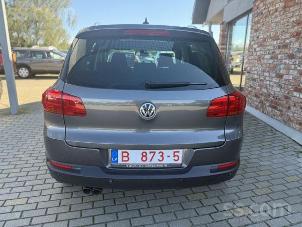 Pelēks Volkswagen Tiguan 2012 Talsi, ar dzinēja tilpumu 2.00 L un nobraukumu 288 tūkst. km par 12470 €, foto 3 vietnē AUTOMOTO.COM.LV