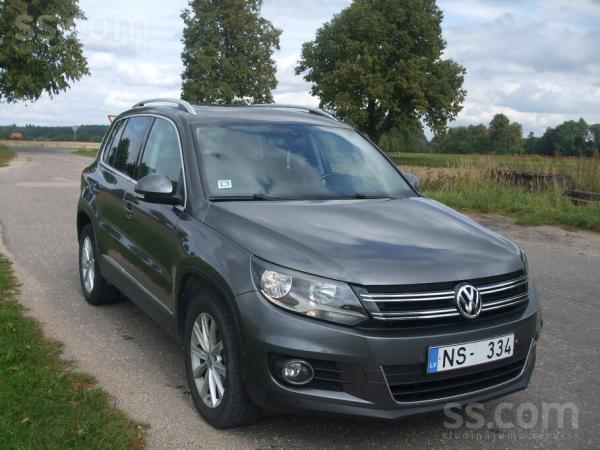 Pelēks Volkswagen Tiguan 2012 Rīga, ar dzinēja tilpumu 2.00 L un nobraukumu 329 tūkst. km par 8700 €, foto 2 vietnē AUTOMOTO.COM.LV