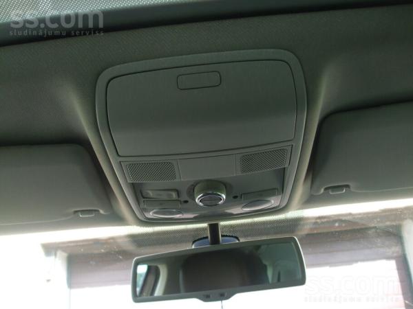Pelēks Volkswagen Tiguan 2012 Rīga, ar dzinēja tilpumu 2.00 L un nobraukumu 329 tūkst. km par 8700 €, foto 8 vietnē AUTOMOTO.COM.LV