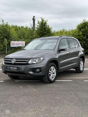 Pelēks Volkswagen Tiguan 2012 Kėdainiai, ar dzinēja tilpumu 1.97 L un nobraukumu 287 tūkst. km par 7700 €, foto  vietnē AUTOMOTO.COM.LV