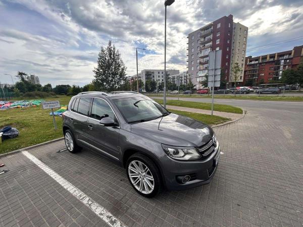 Grey Volkswagen Tiguan 2012 in Vilnius, with an engine capacity of 1.98 L and mileage of 208 thousand km for 8199 €, photo 7 on AUTOMOTO.COM.LV