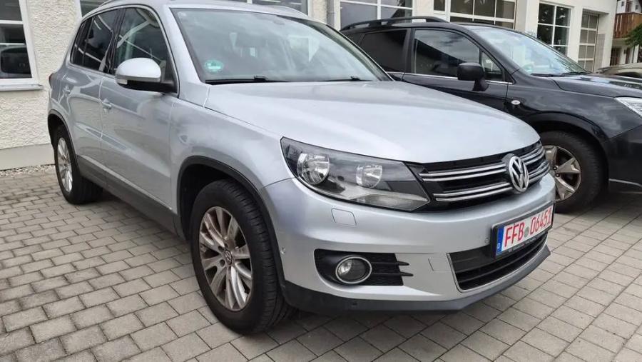 Pelēks Volkswagen Tiguan 2012 Talsi, ar dzinēja tilpumu 2.00 L un nobraukumu 148 tūkst. km par 8000 €, foto 1 vietnē AUTOMOTO.COM.LV